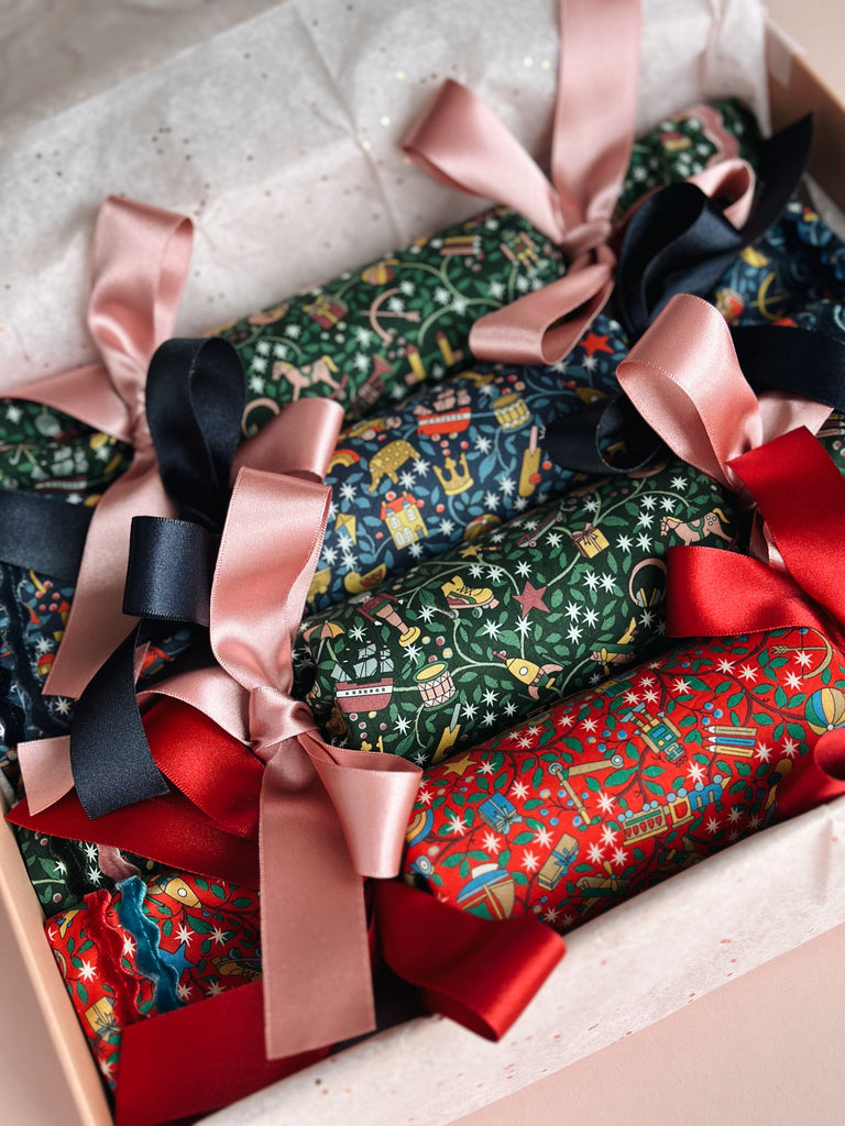 Magical Forest Green – Happy Crackers