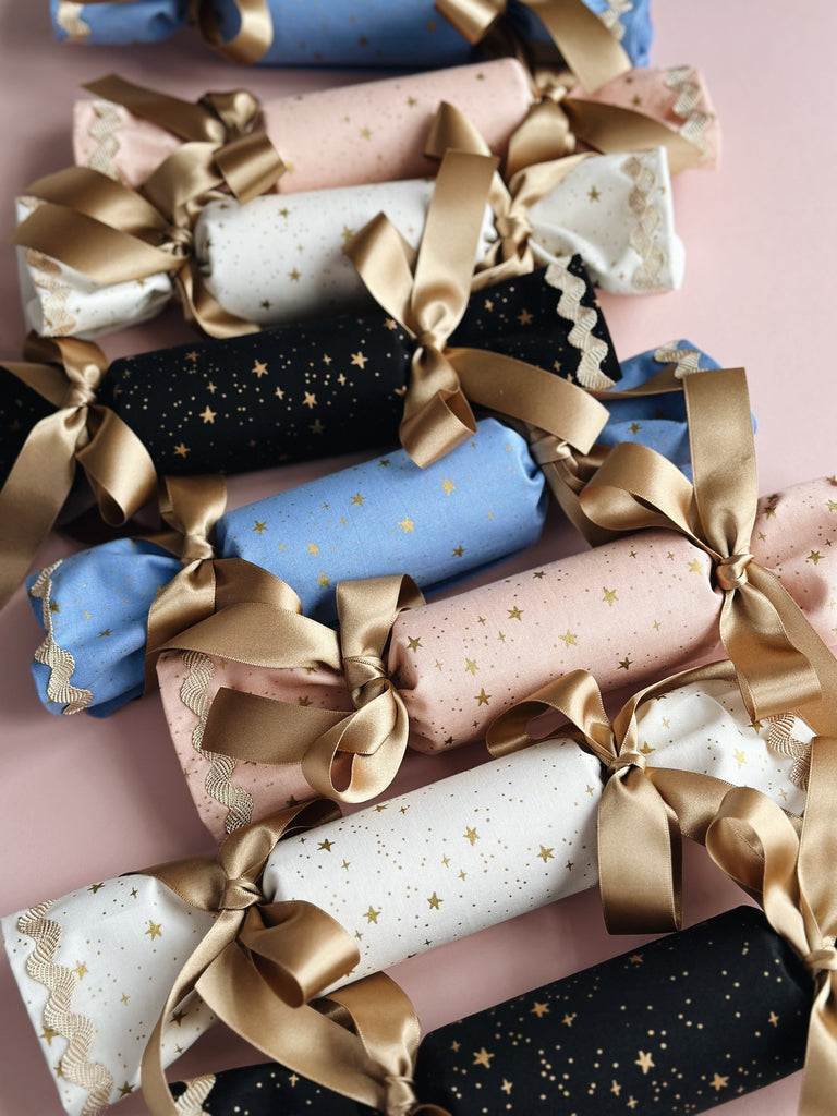 Metallic Stars – Happy Crackers