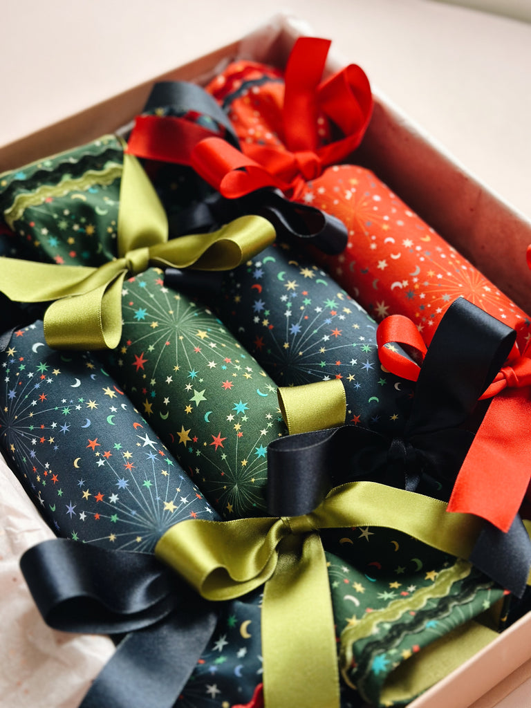 *Limited* Starry Sky Red – Happy Crackers