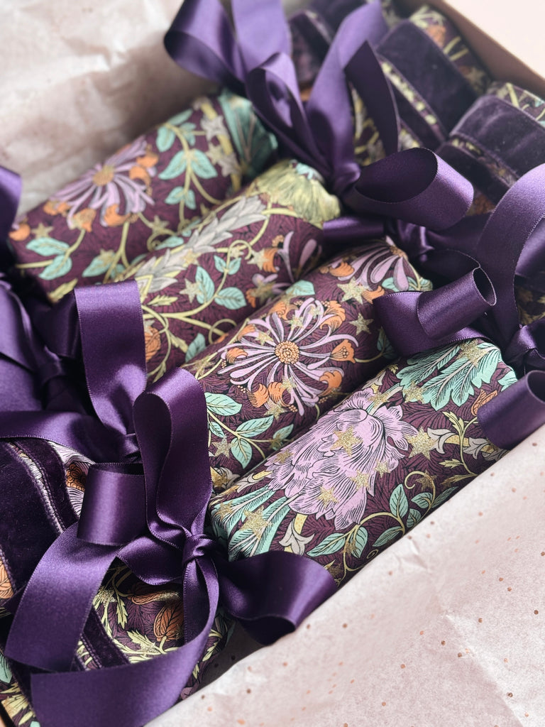 March Sparkle Damson – Happy Crackers