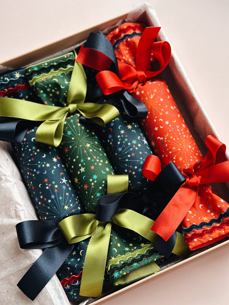 Starry Sky Navy – Happy Crackers