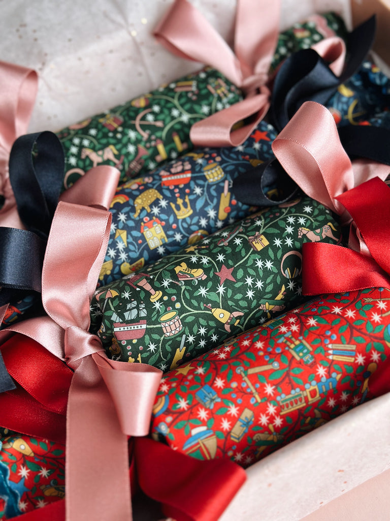 Magical Forest Green – Happy Crackers