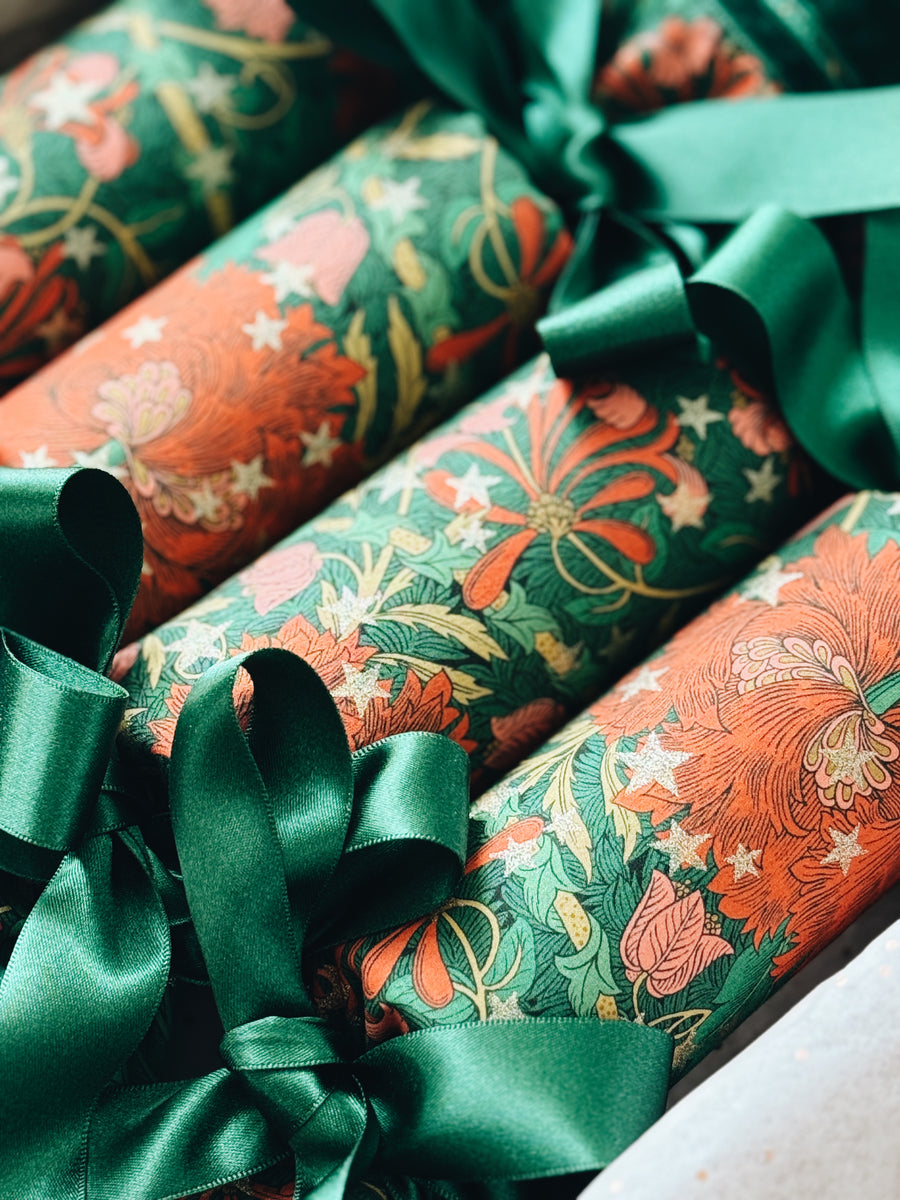 March Sparkle Green – Happy Crackers