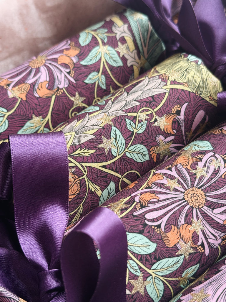 March Sparkle Damson – Happy Crackers