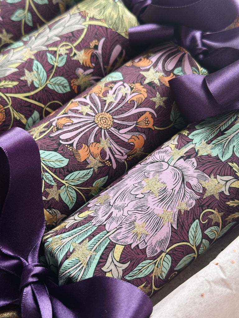 March Sparkle Damson – Happy Crackers