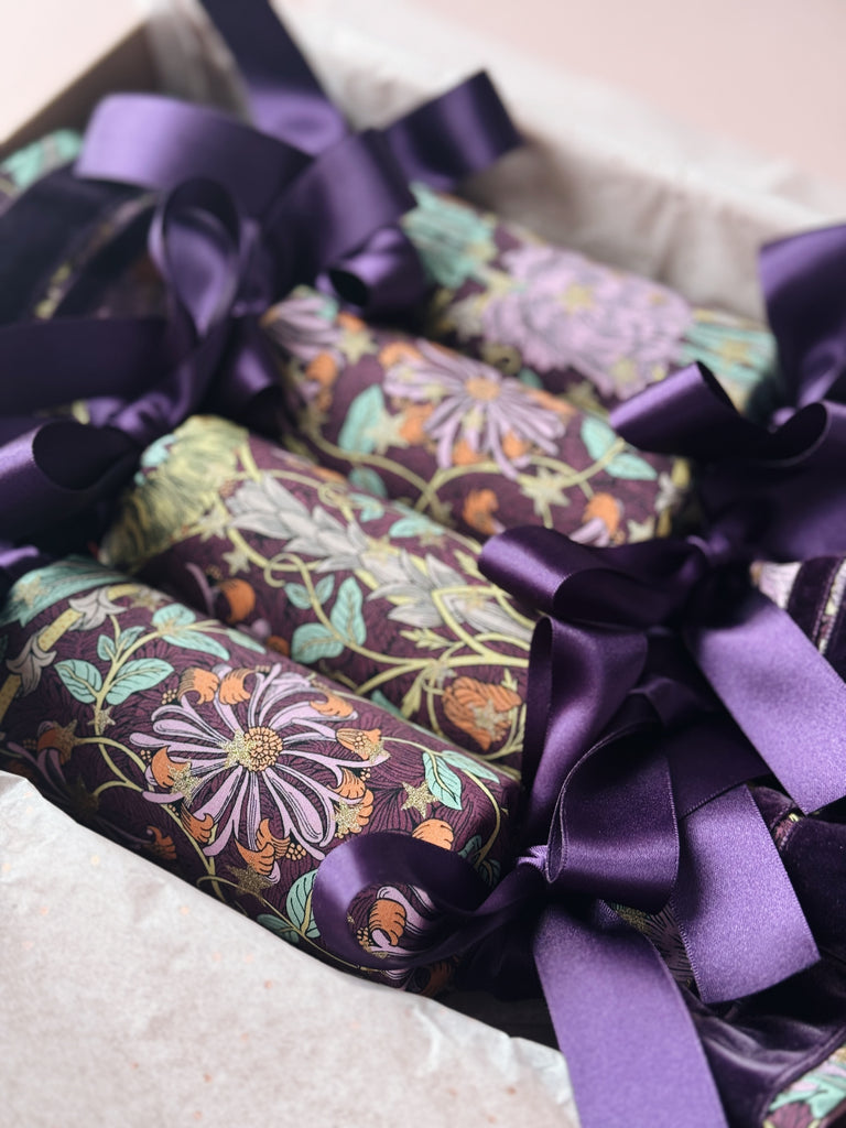 March Sparkle Damson – Happy Crackers