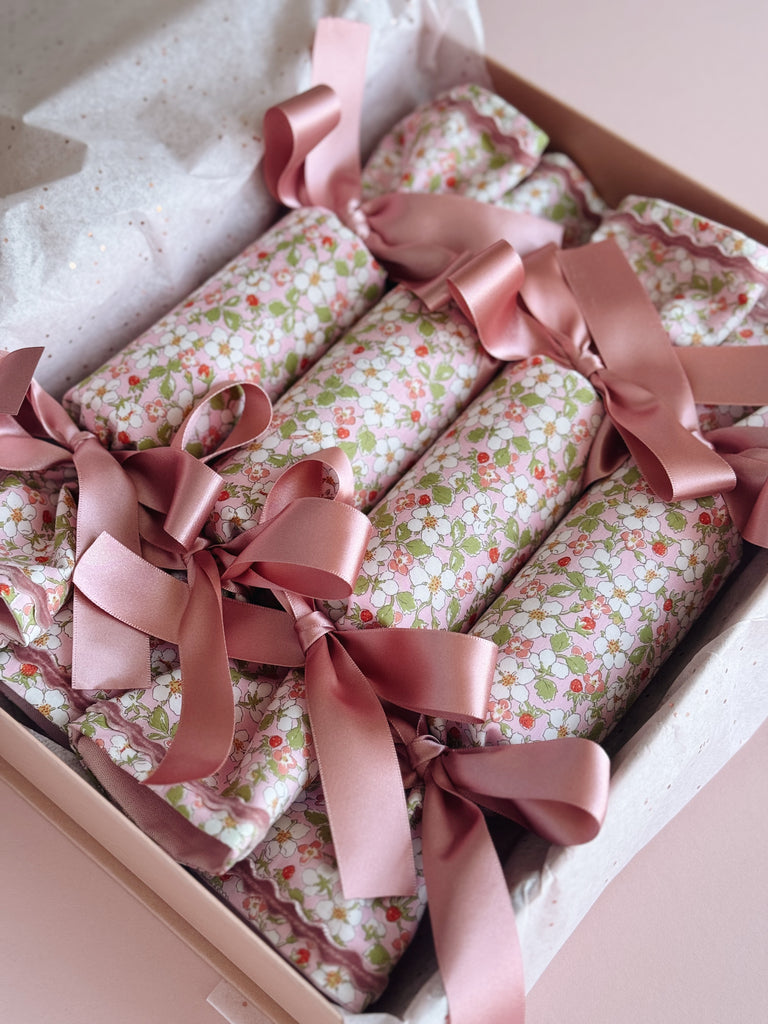 *New* Blossom Pink – Happy Crackers