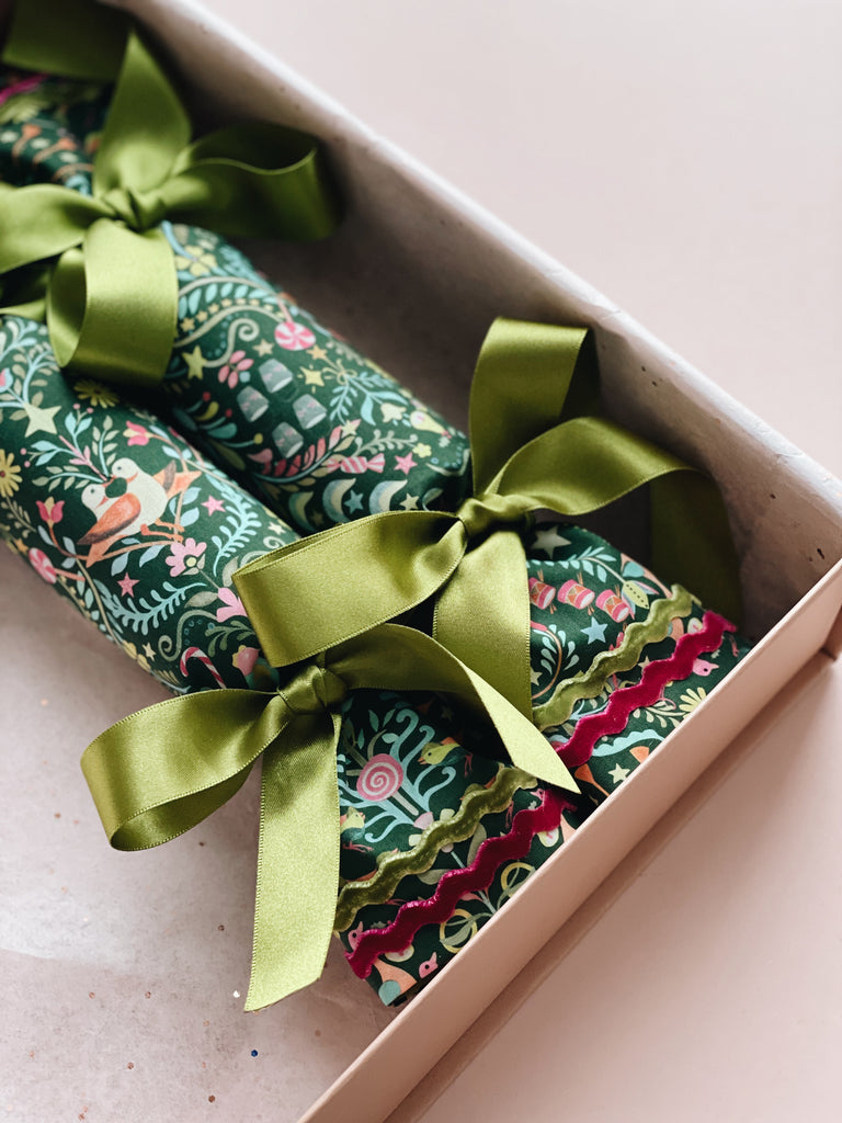 12 Days of Christmas Green – Happy Crackers