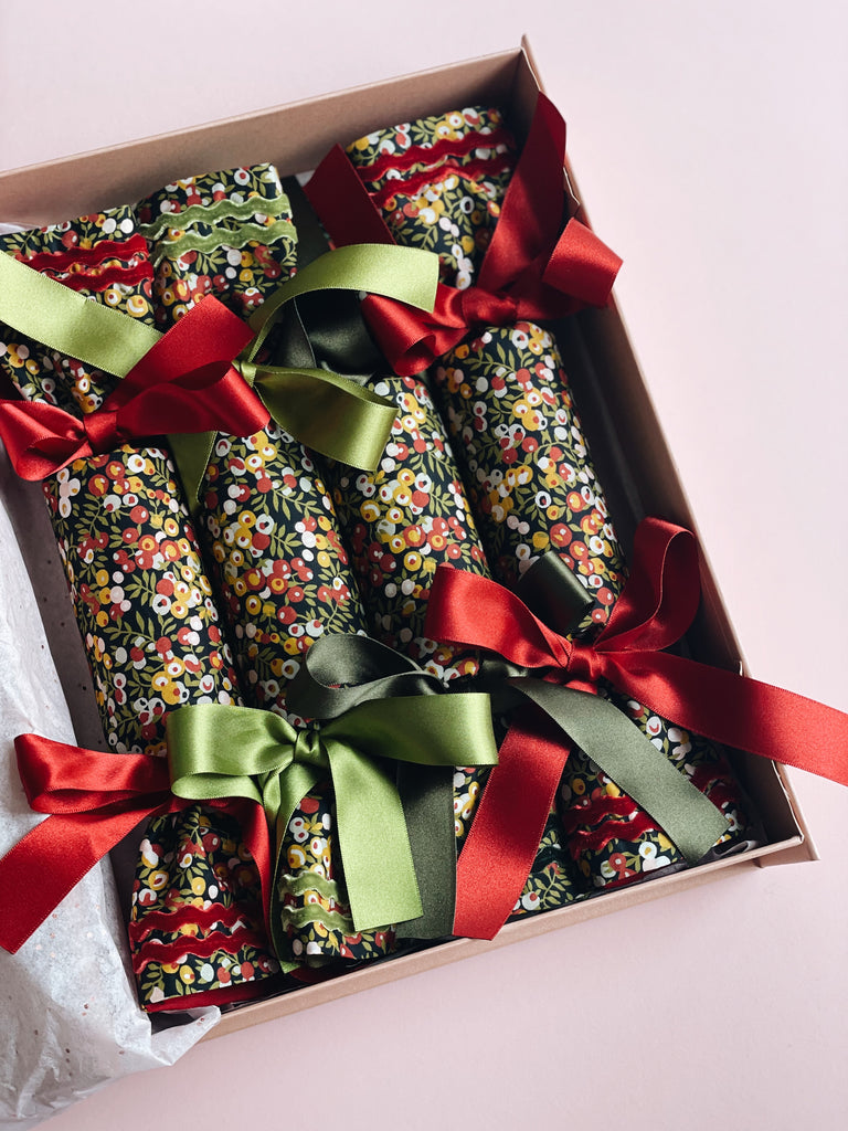 Wiltshire Dark Green – Happy Crackers