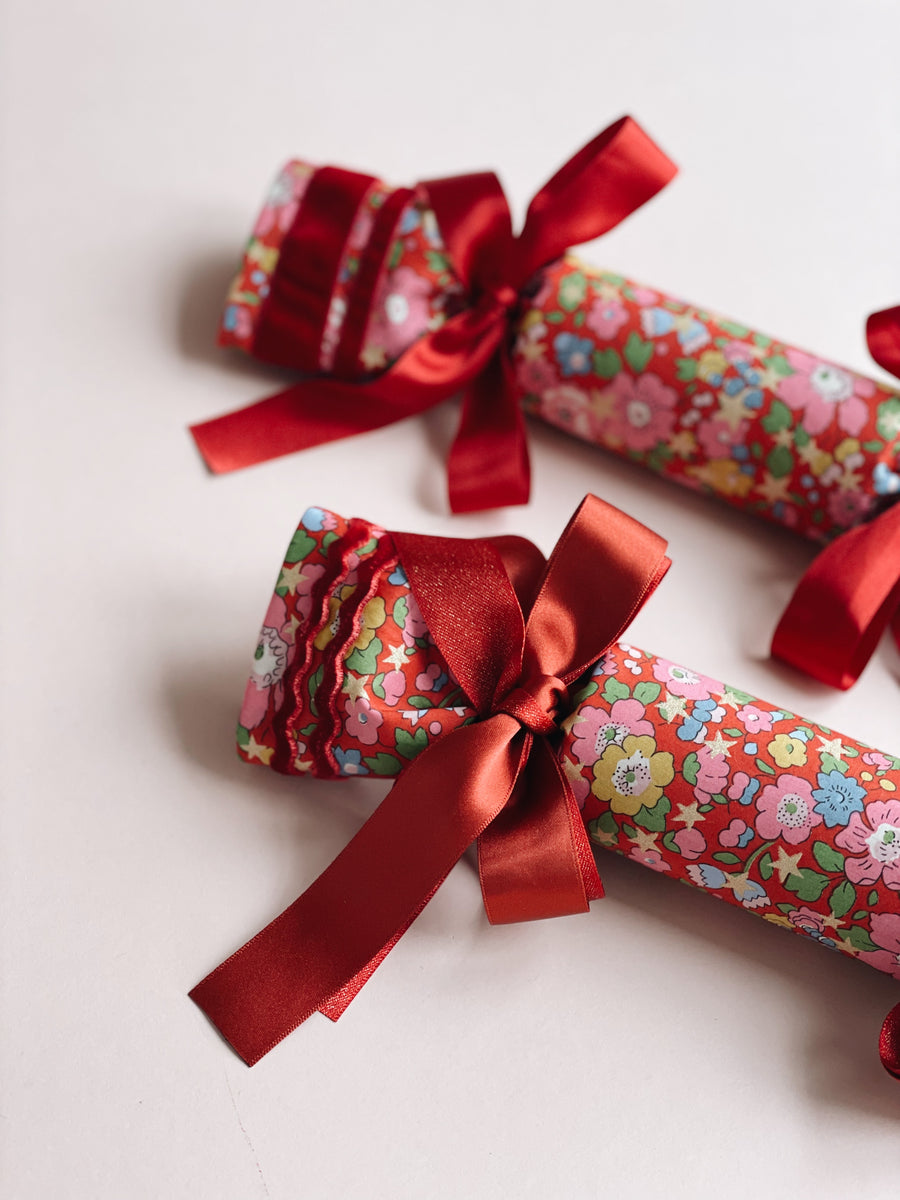 Betsy Star Red – Happy Crackers