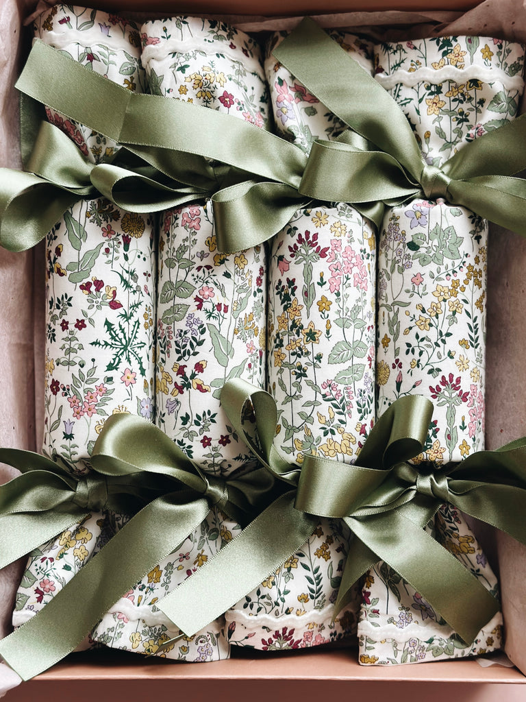 Field Flowers – Happy Crackers