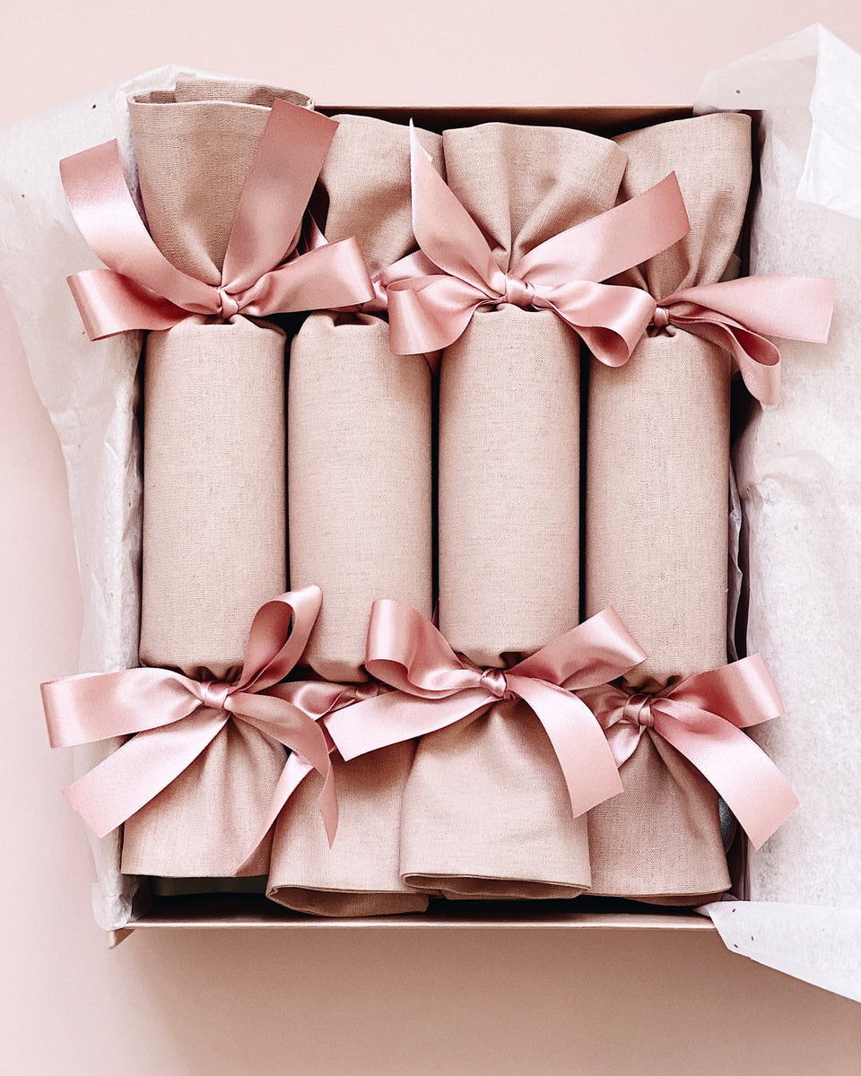 Simply Linen – Happy Crackers