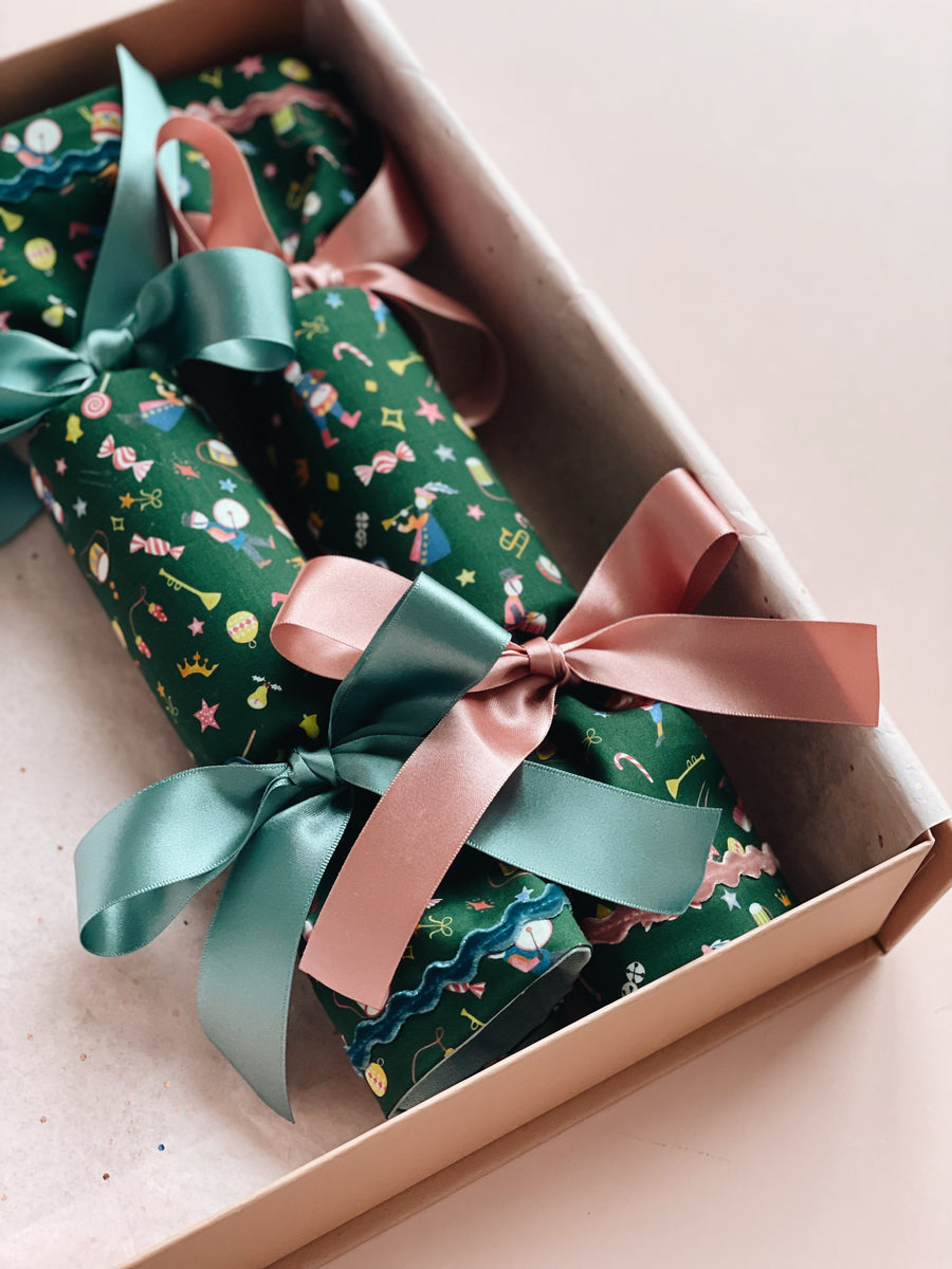 Tumbling Toys – Happy Crackers