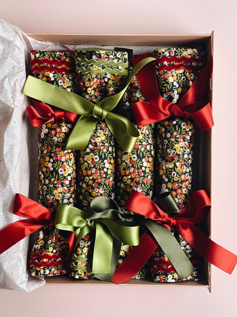 Wiltshire Dark Green – Happy Crackers
