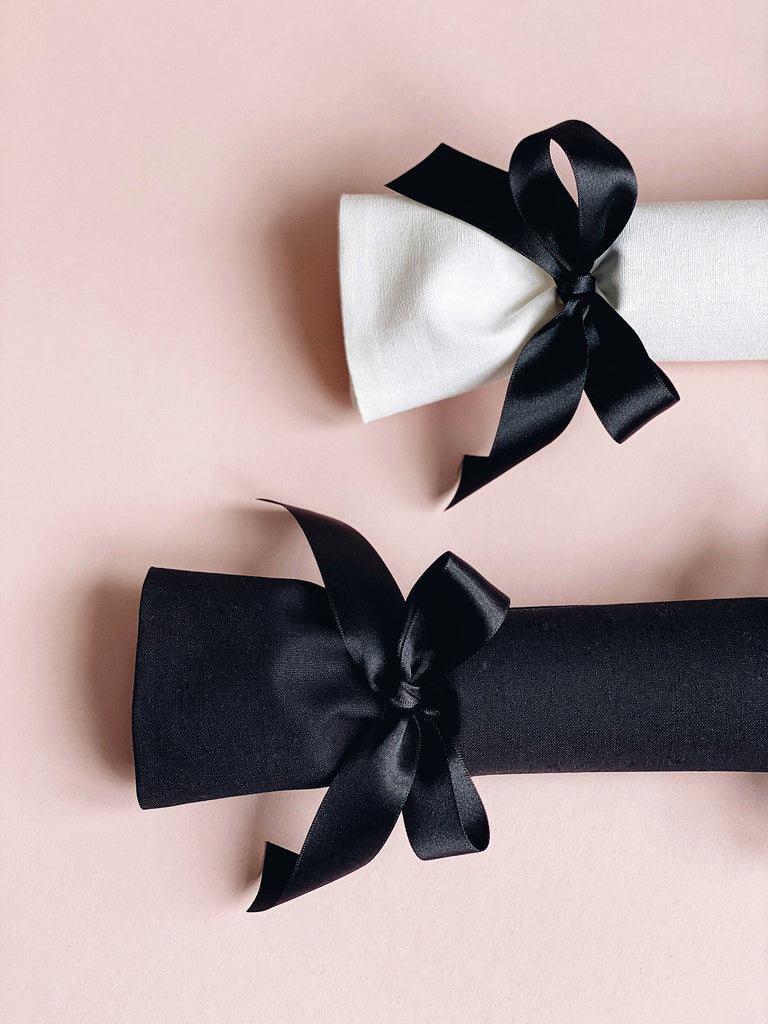 Simply Linen – Happy Crackers