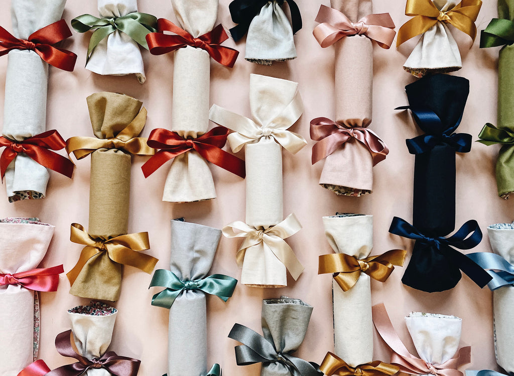 Simply Linen – Happy Crackers